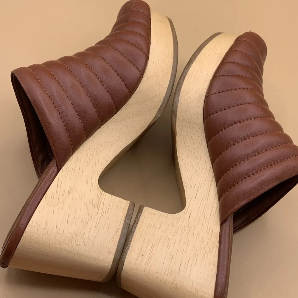 Beklina | Shoes | Beklina Ribbed Clog Mules Brown Quilted Italian ...